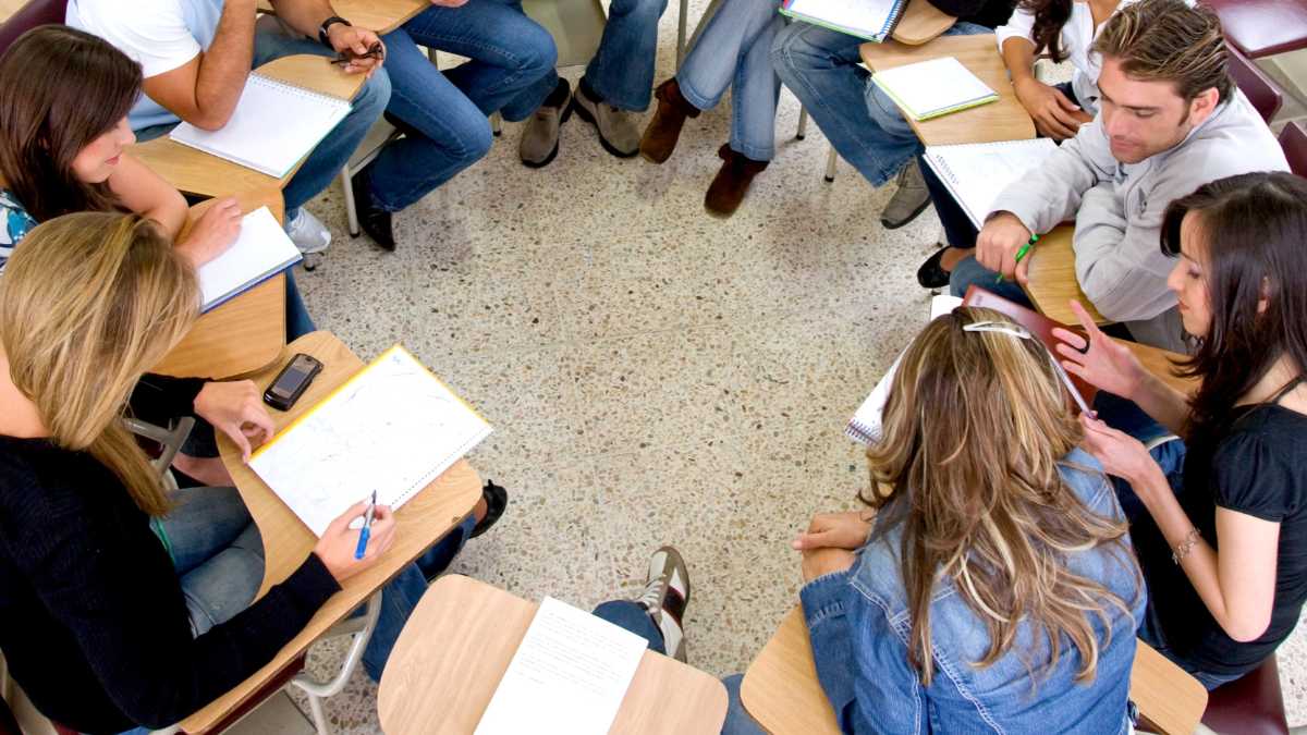 Ripetere la maturità: quando la trama del film "Immaturi" si realizza