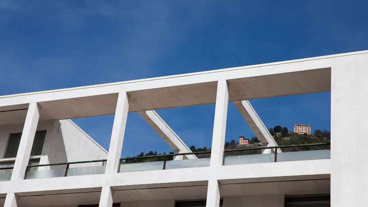 Giuseppe Terragni e il razionalismo architettonico italiano - UniD ...